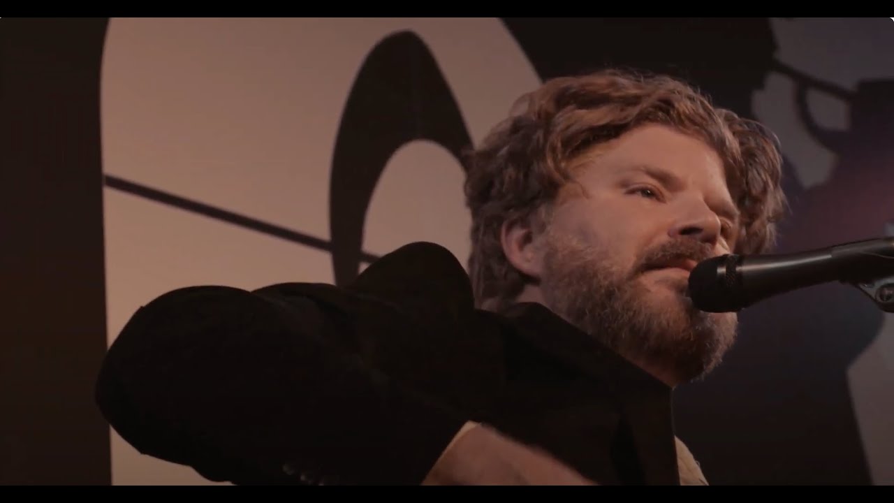 Bryan Simpson performs "Brave" at Songbird Live - YouTube