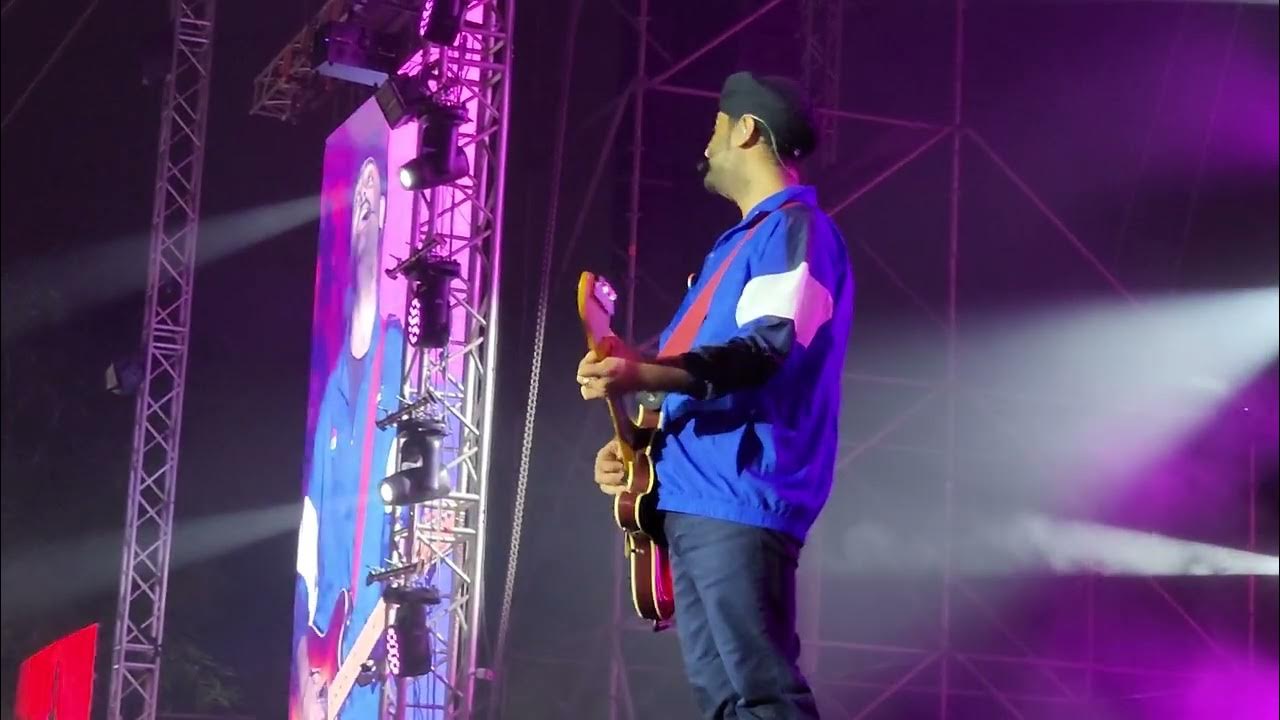 Rasiya From Brahmastra Arijit Singh Live Performance In Delhi rasiya-from-brahmastra-arijit-singh-live-performance-in-delhi