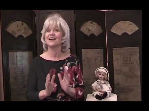 Paula Lee Micallef Reel - YouTube