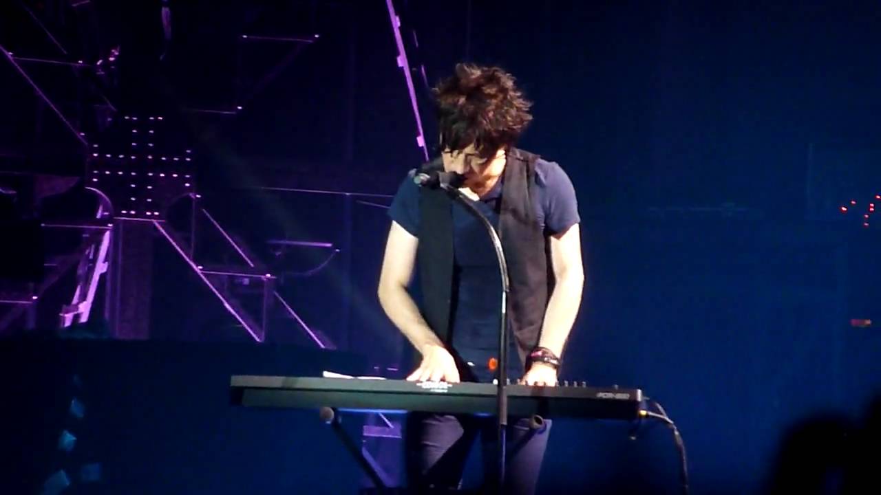 Indochine Tom et Jerry, @ Angers, 10.10.2009 - YouTube