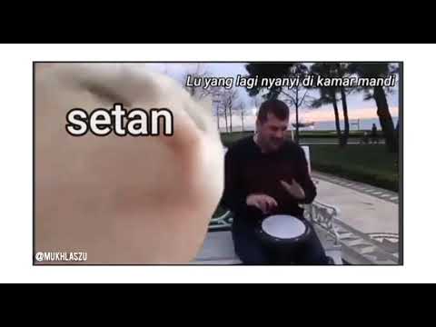 Penampakan yg ada saat bernyanyi di kamar mandi, Video meme