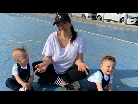 EZGİ SERTEL VE İKİZLERİ...