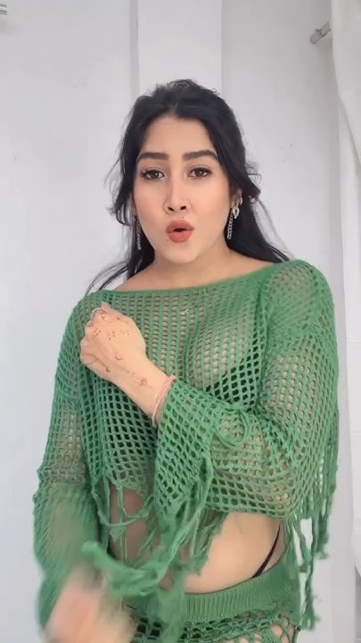 Hot Indian model Sofia Ansari in a bikini 👙👙 #bikini #skirt #thighs #underwear #sexy - YouTube