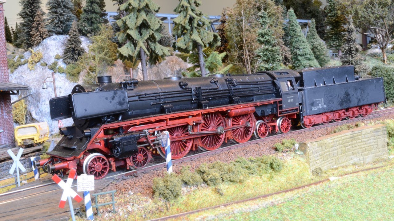 DB Baureihe 05 in Bayern - YouTube