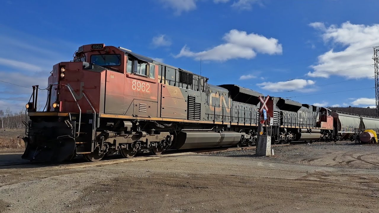 AWESOME EMD SOUND! Two CN SD70M-2 Locomotives Power Local Freight Train ...