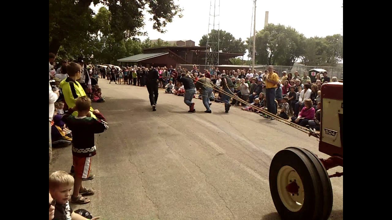 TCU FFA's bohemian tractor pull - YouTube