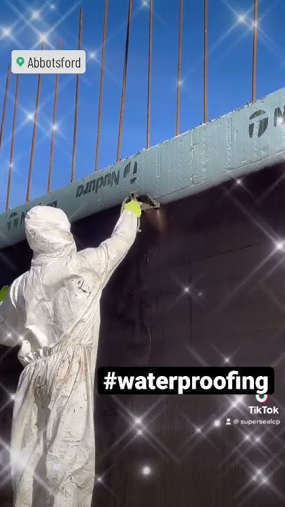 🚧🚨 Preparing ICF surfaces with SUPERPRO Coating before installing ...