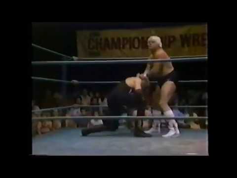 Dusty Rhodes vs Ken Dillinger. Georgia 1978 - YouTube