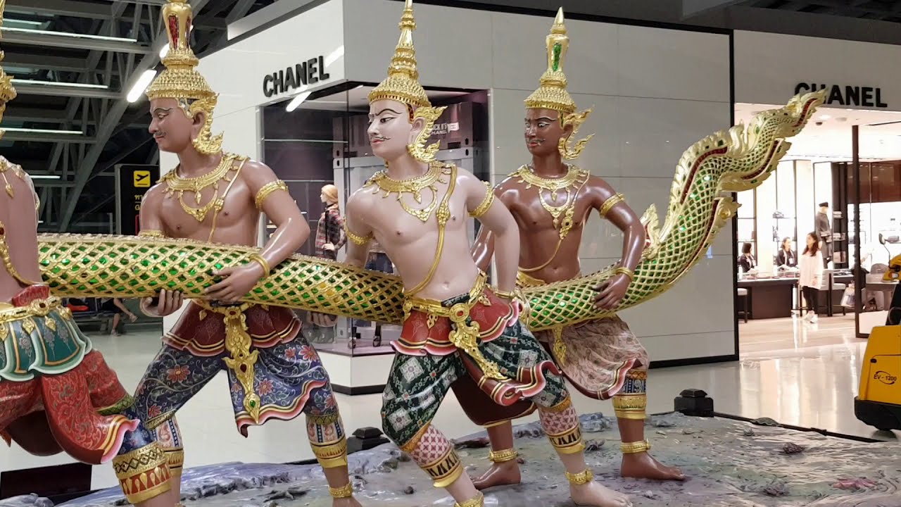 Giant snake statue at Bangkok International Airport. - YouTube