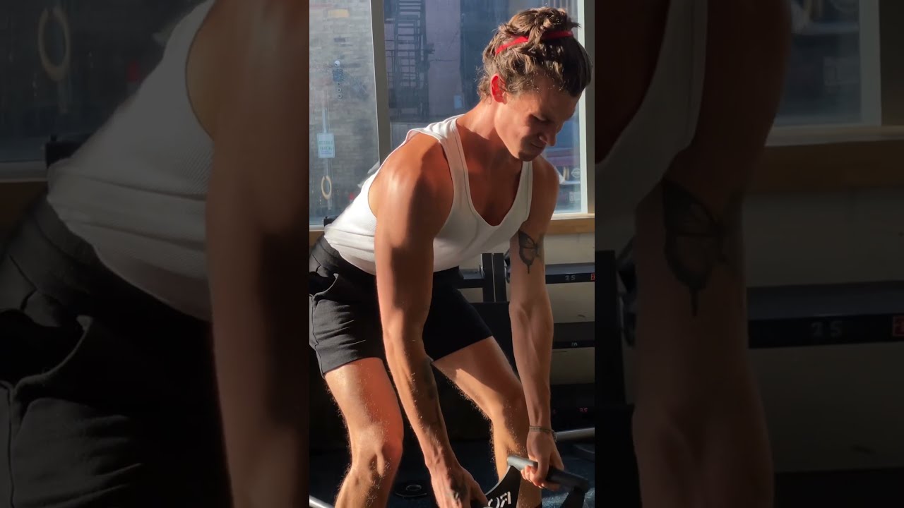 Shawn Mendes working out at the gym
