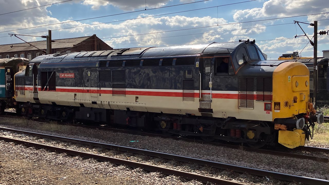 37419 DRS leaving Doncaster railway station - YouTube