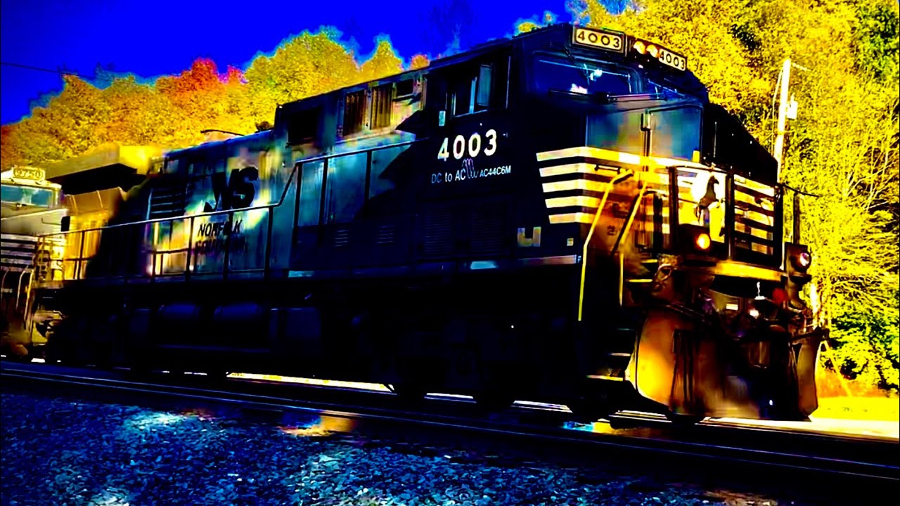 NS 27G with NS 4003 Leading at Carneys Crossing - YouTube