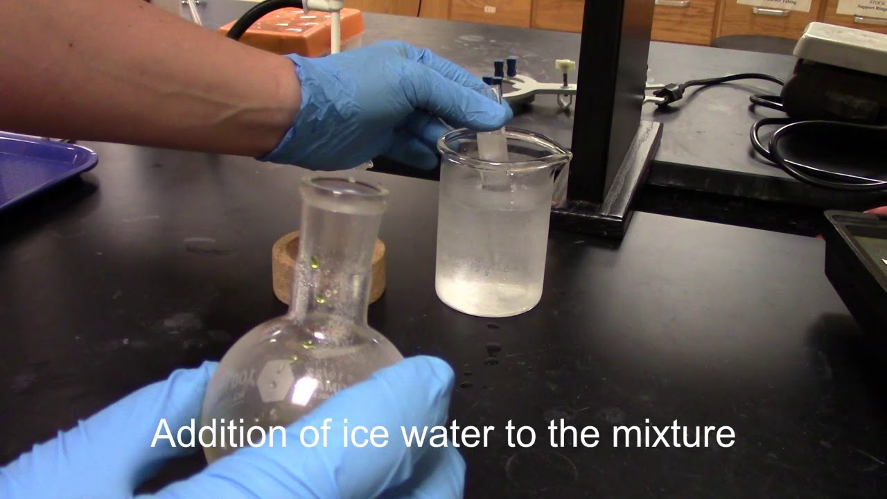 Nitration of Acetanilide: Deprotecting the Amine Group - YouTube