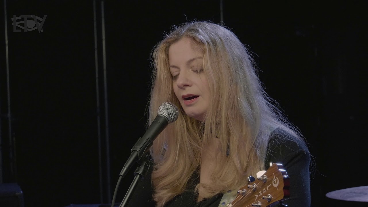 Sarah Azzara - East End Underground - 12/18/17 - YouTube