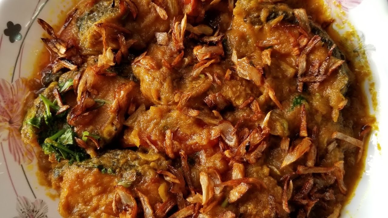 রুই মাছের দোপেঁয়াজা || Ruhi Fish curry Recipe || - YouTube