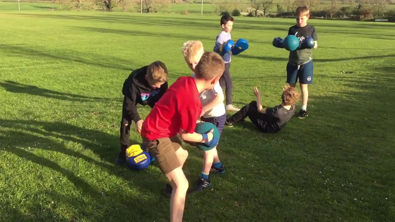 Boxercise sit up drill in 3's - YouTube