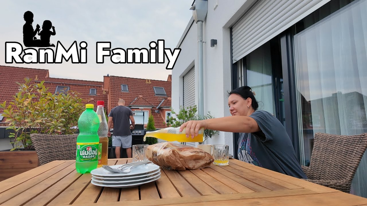 Prvi roštilj na terasi, Iman glavni kuhar, začas zakuha sa babom - YouTube