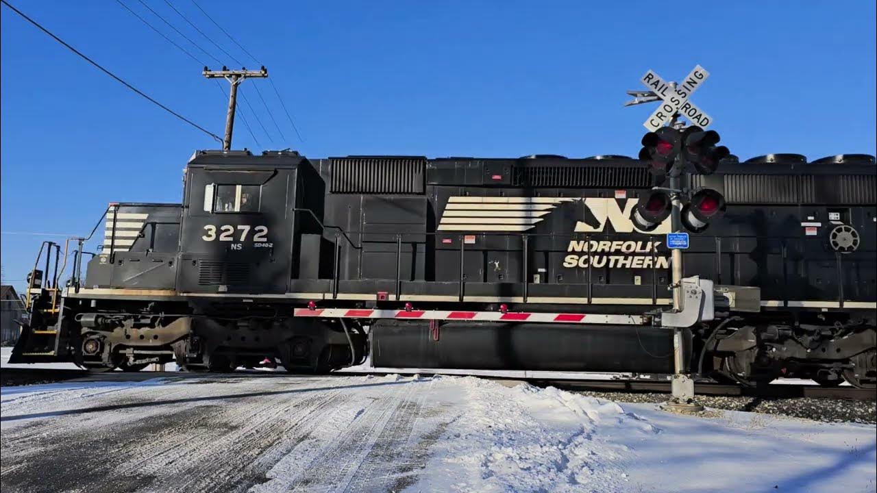 NS 3272 Leads Local Lite Power West | Fort St. Railroad Crossing, Old Fort, OH - YouTube