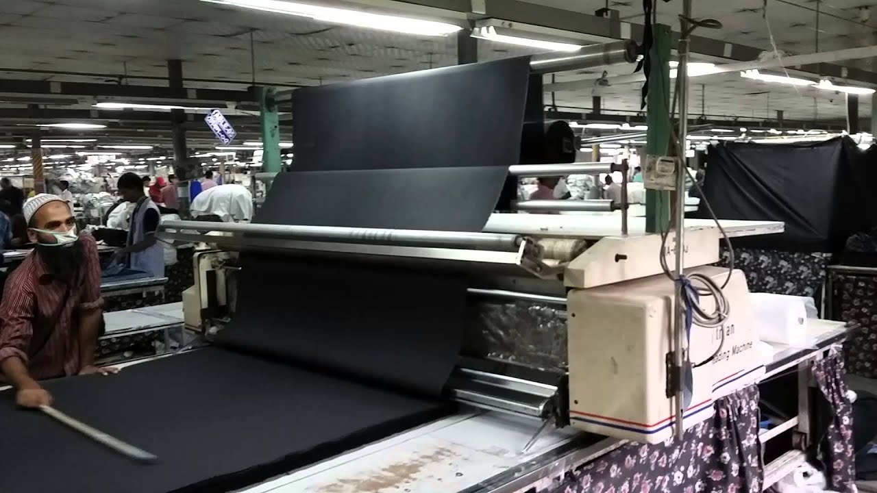 Automatic spreading machine - YouTube