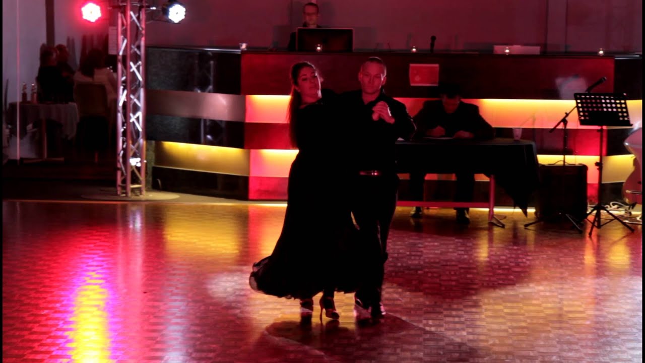 Rob Pullen - Silver Bar Ballroom Medal Examination - YouTube