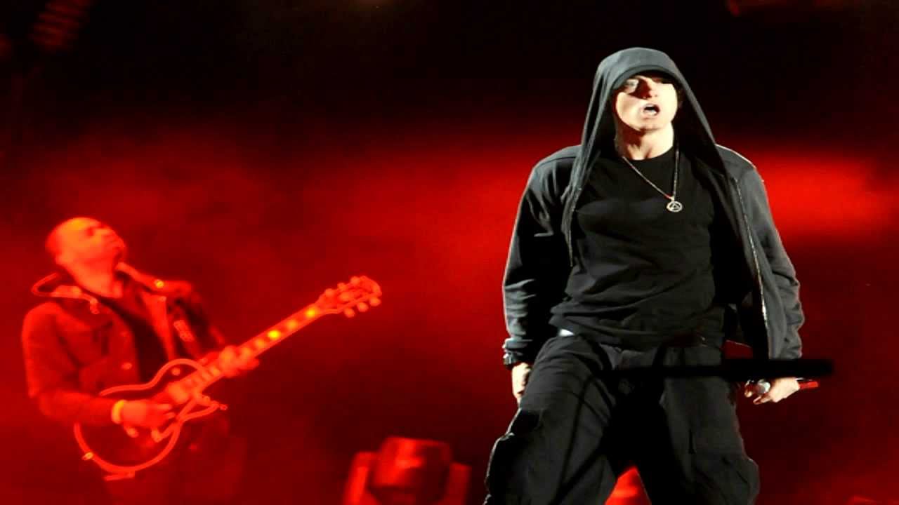 Can't back down - Eminem feat. Anna - YouTube