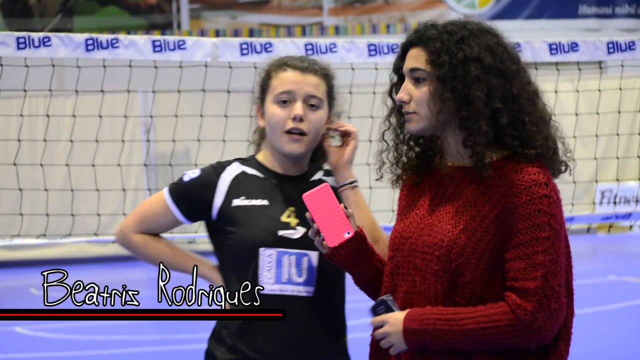 Flash Interview Beatriz Rodrigues 8fev - YouTube