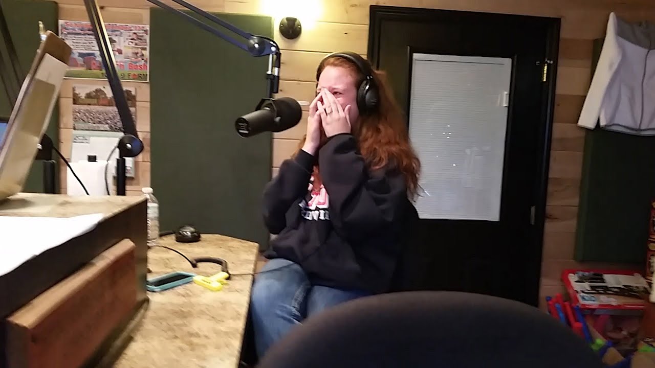 Christmas Shoes makes Ashleigh Burton Cry • Awkward Ashleigh - YouTube