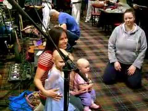 Jana Signs Pics For The Little Ones - YouTube