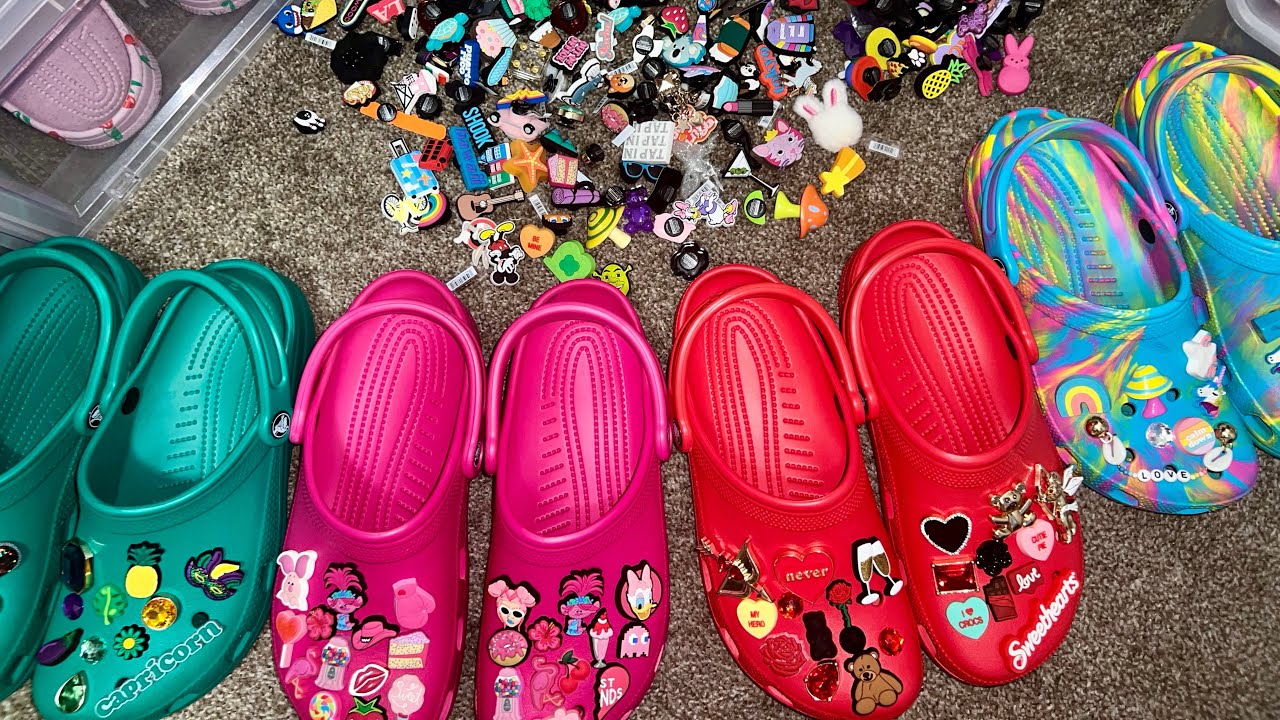 LET'S CONTINUE TO DECORATE MY CROCS! - YouTube