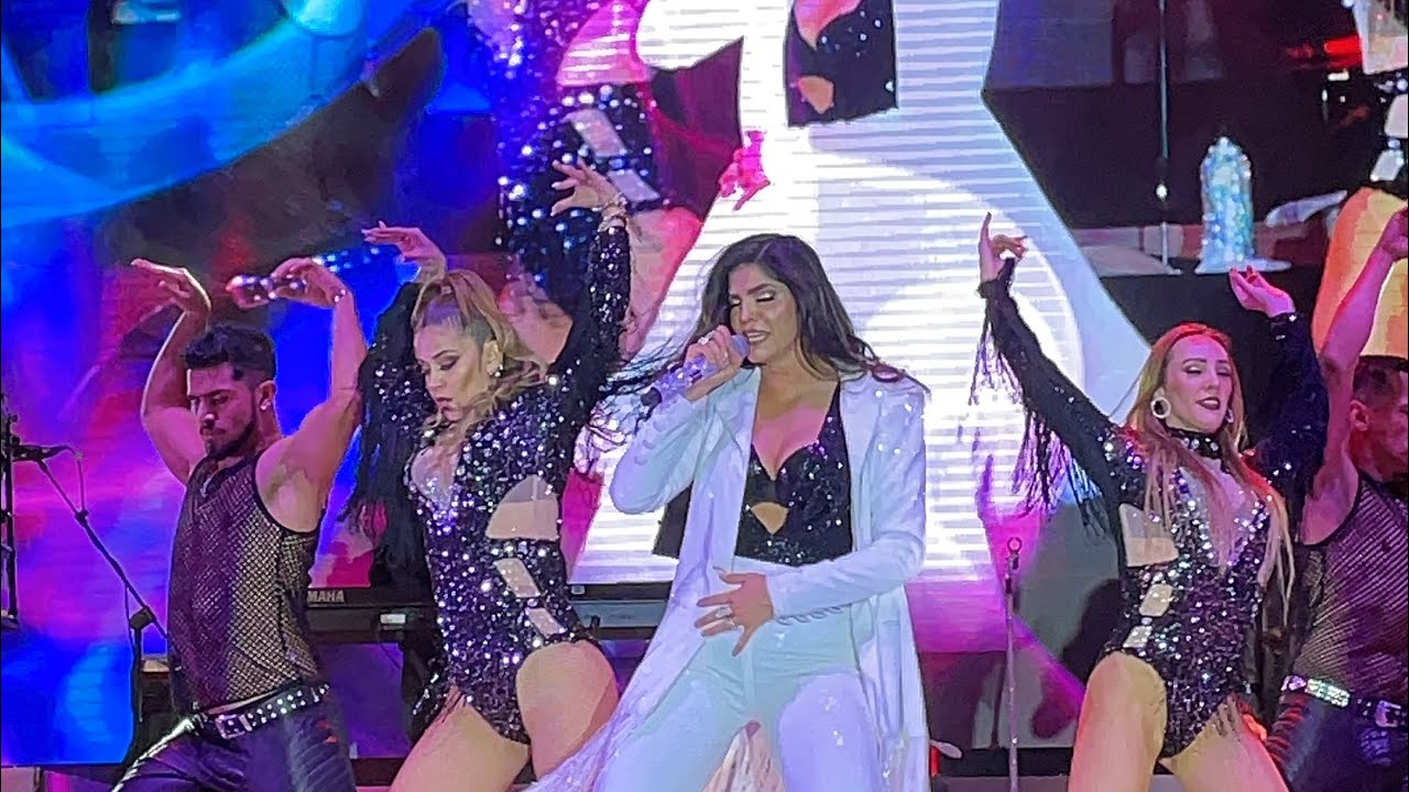 Loca Ana Bárbara en vivo - YouTube