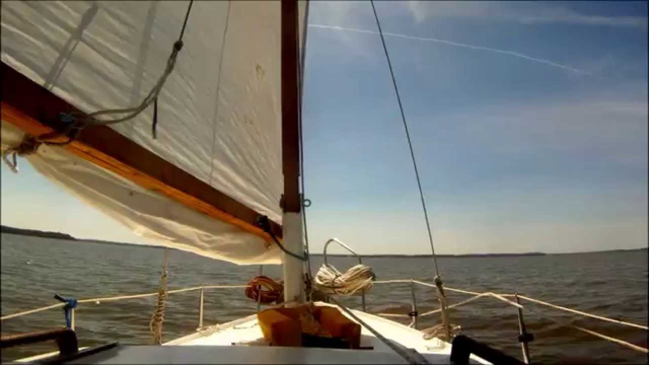 Balanced Lug sail on the Chesapeake - YouTube