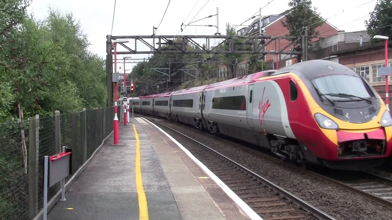 Runcorn Railway Station - Saturday 2nd August 2014 - YouTube