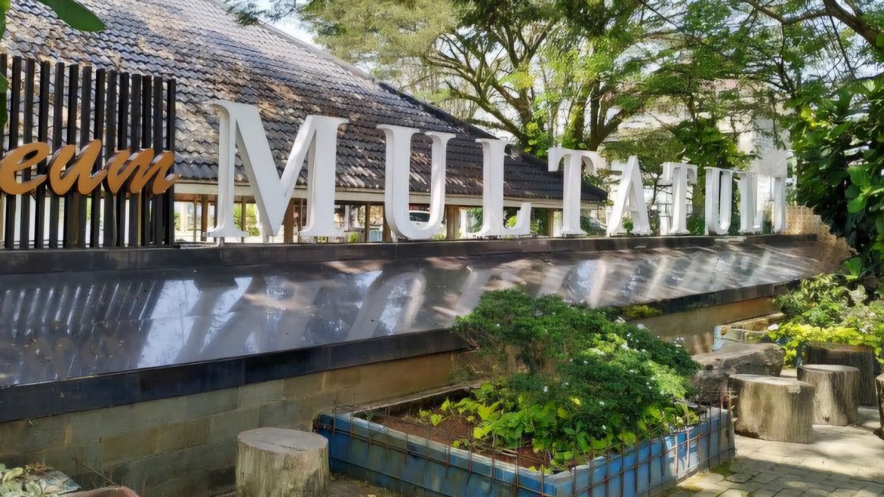 Wisata Sejarah ~ Sejenak Mengenal Museum Multatuli di Rangkasbitung ...