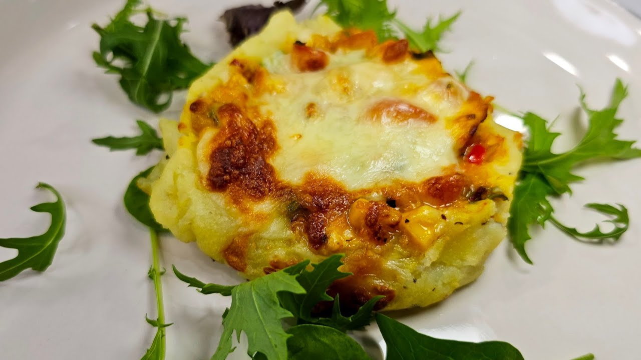 Mini pizza / potato base pizza / different recipe pizza @Abdullah ...