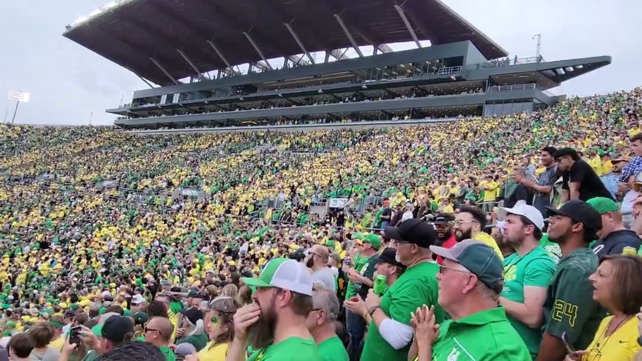 Why does 'Shout' play at Oregon football games? What to know