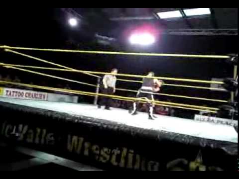 Joey Barone vs Benjamin Bray.mp4 - YouTube