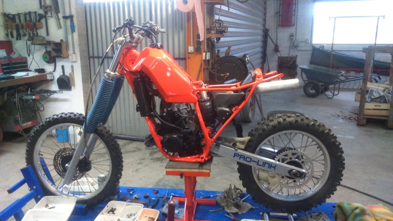 Restauration 125 CR 1985 - YouTube