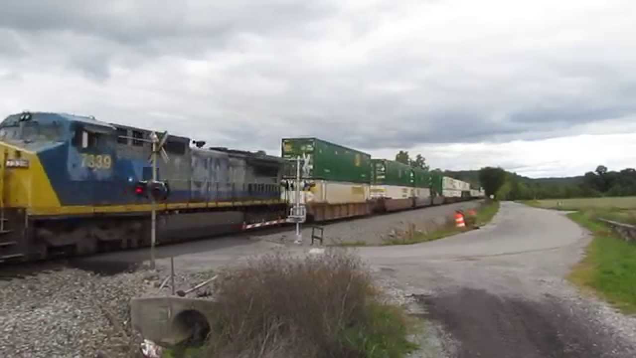 NS 201 wtih CSX Power Trailing - YouTube