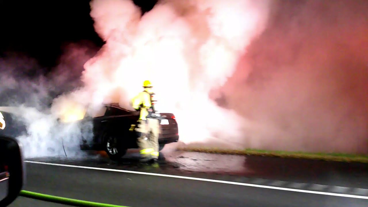 Car Fire Rt 55 Mullica Hill NJ - YouTube