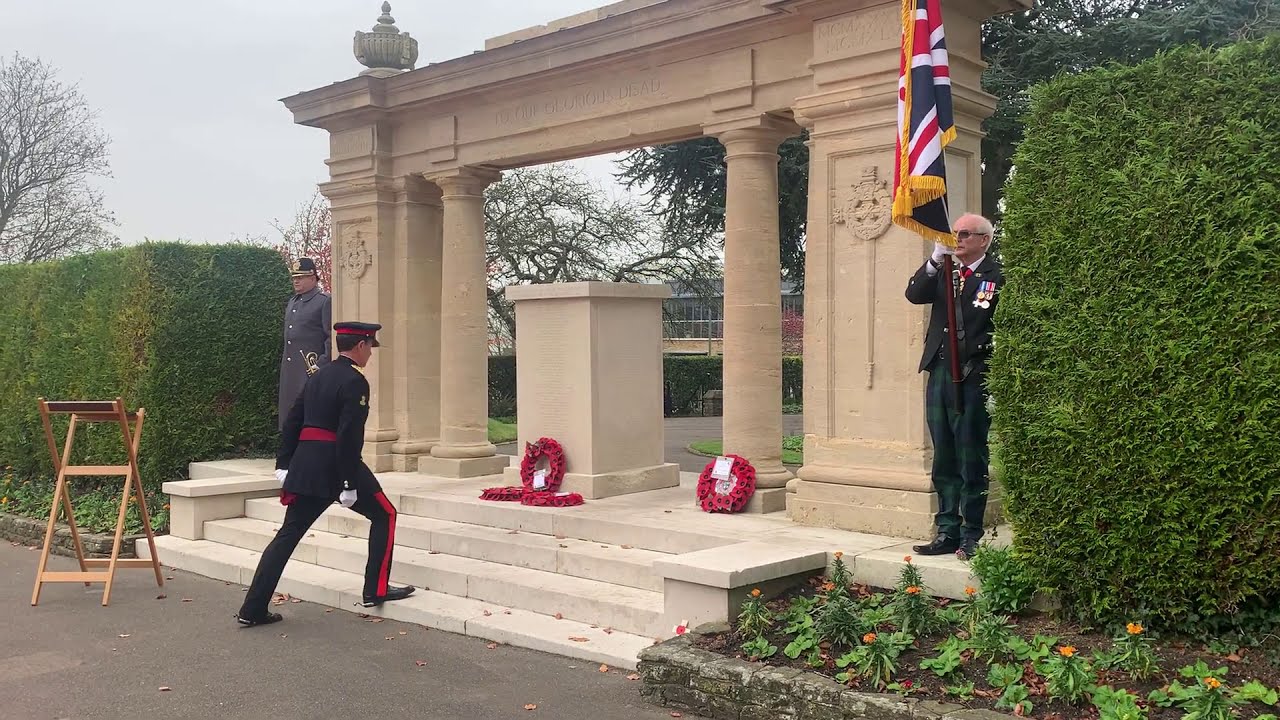 Remembrance Sunday Commemoration in Guildford Castle Grounds - YouTube