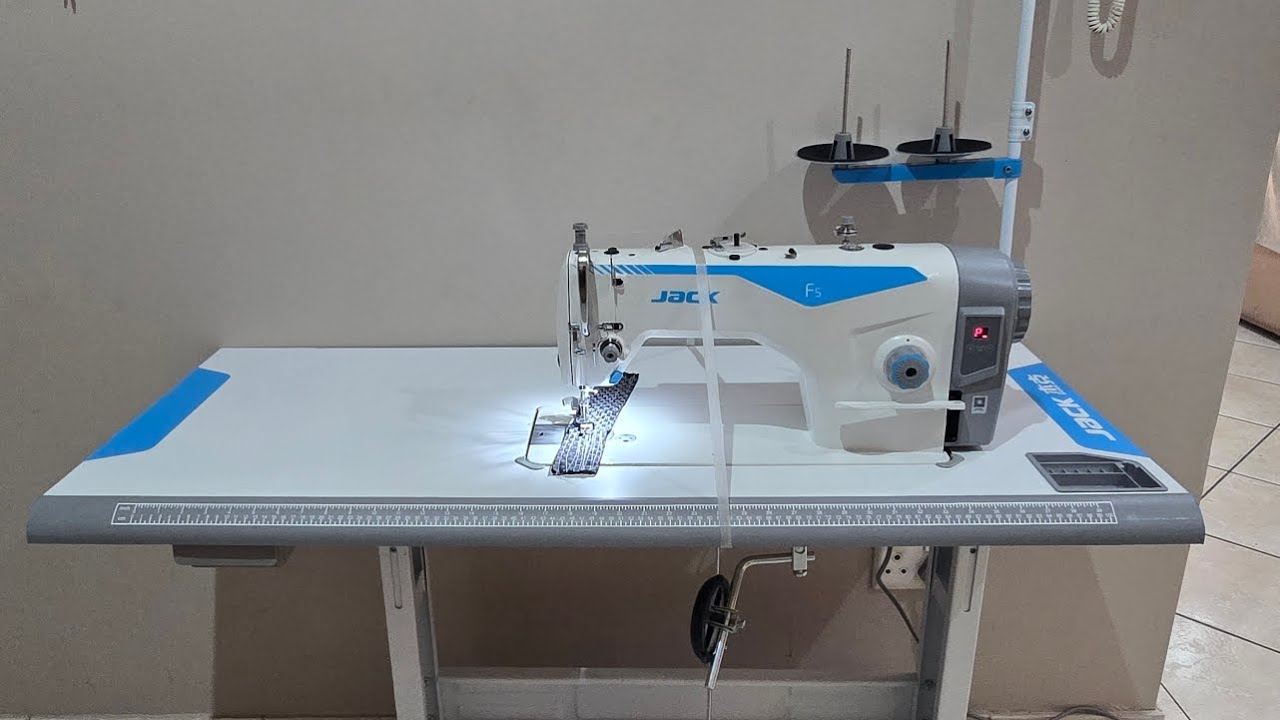 The Jack F5 Industrial Lockstitch Machine - YouTube