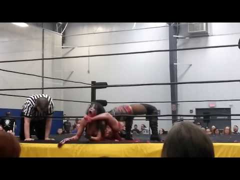Su Yung passes out from Taeler Hendrix's submission!