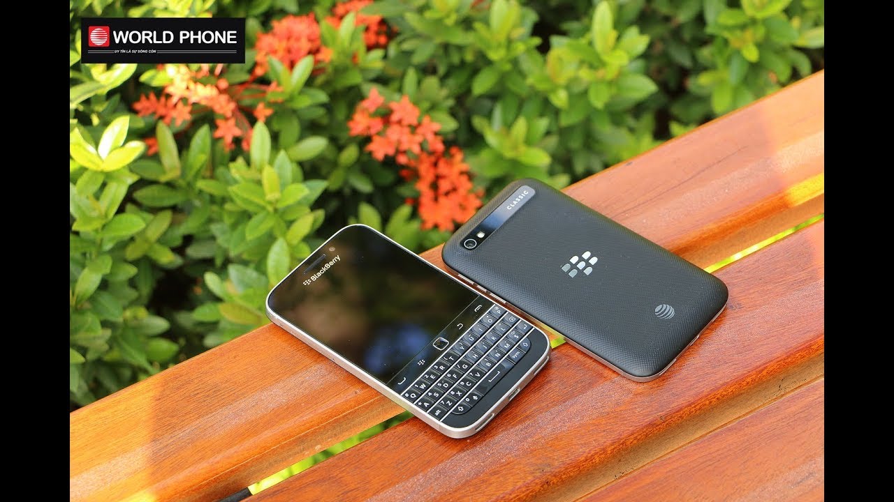 Điện thoại Blackberry Classic (Q20) xách tay chính hãng - YouTube