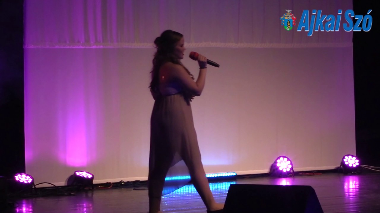 Hanghullám II döntő: Hirschl laura - Egy lány sétál - YouTube