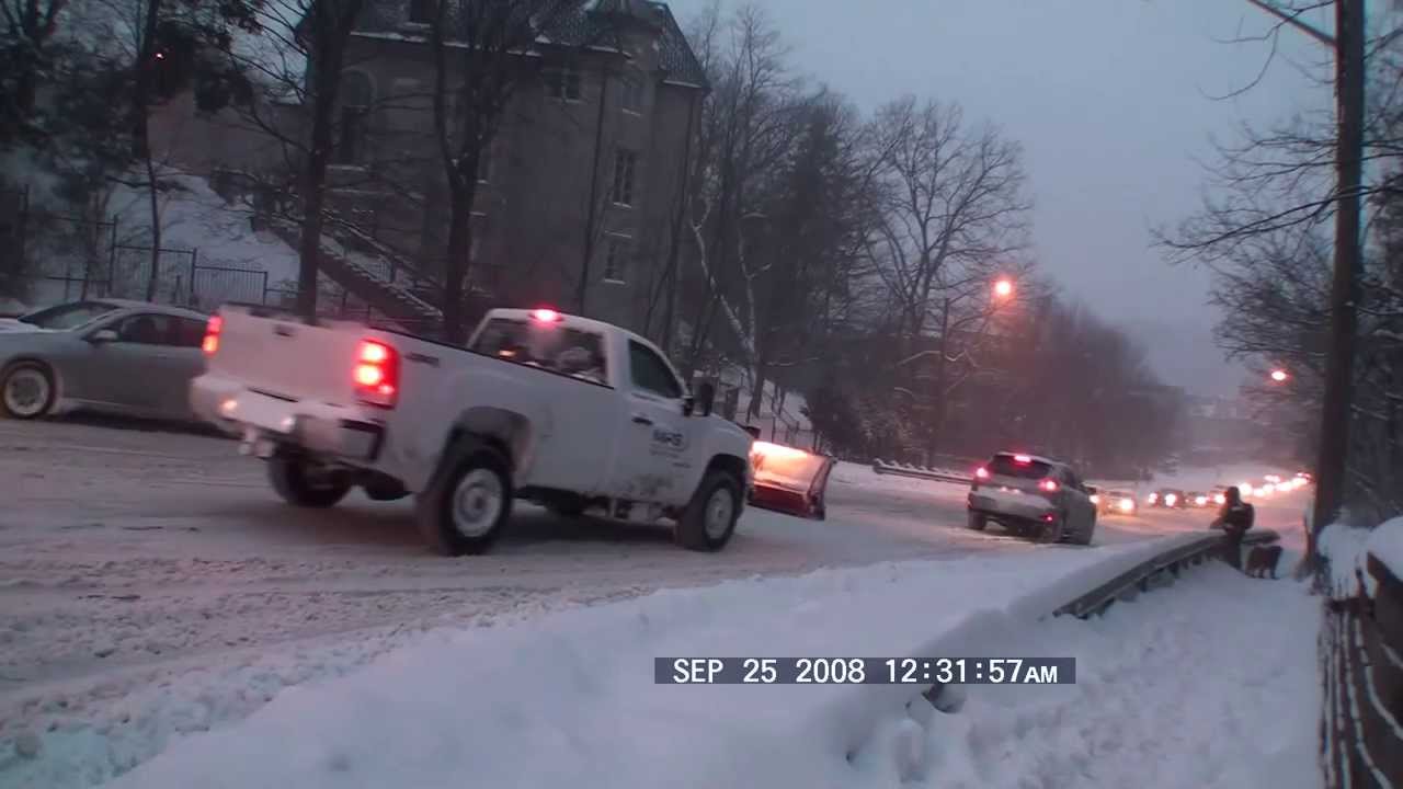 Chaos in Toronto during Snow Storm 1 - YouTube