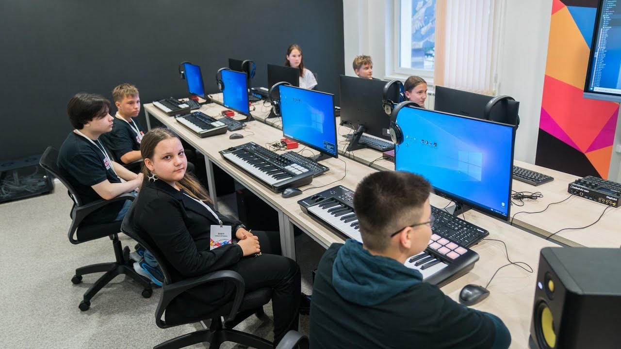 Талантливых школьников Югры обучат анимации и 3D графике - YouTube