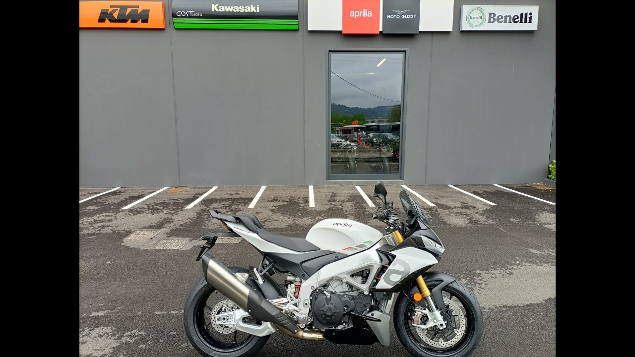 GOSTMOTO - Nuova Aprilia Tuono V4 1100 White 2021! - YouTube