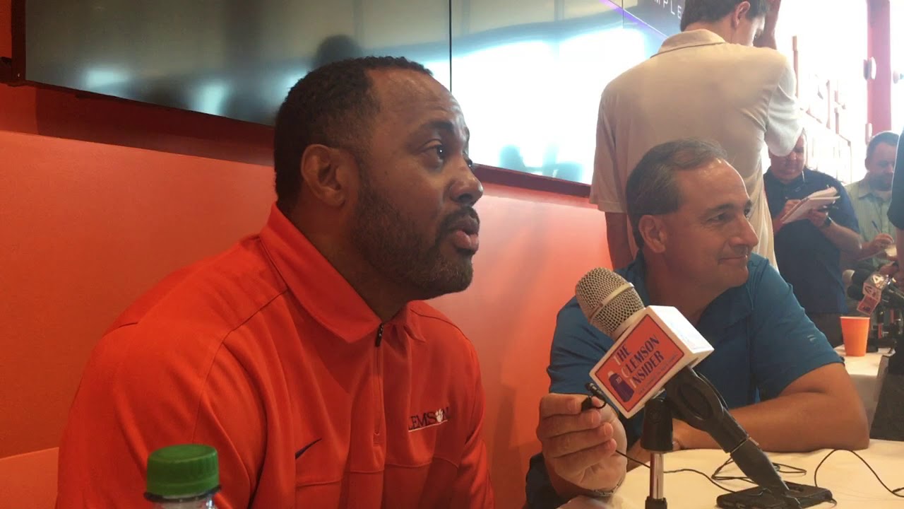 7/16: 2019 Clemson Football Media Day Mike Reed - YouTube