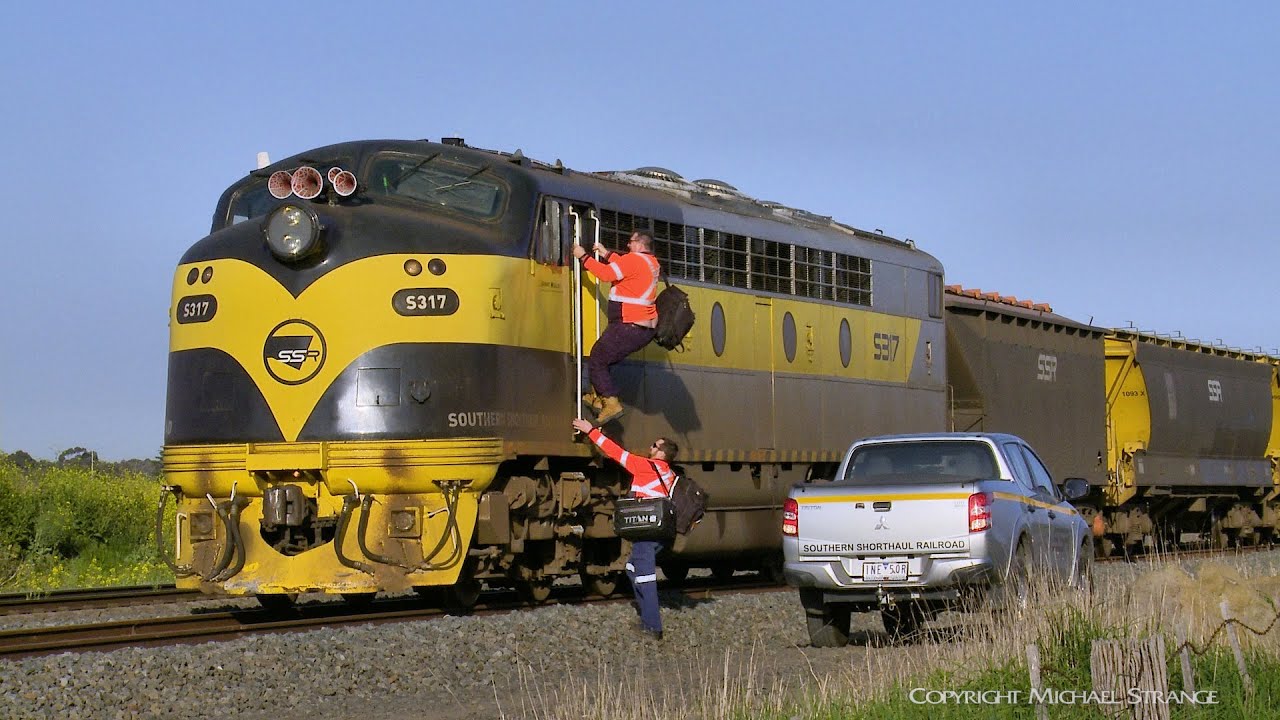 Trackside Crew Change For S317 With SSR Grain Train (3/10/2019 ...