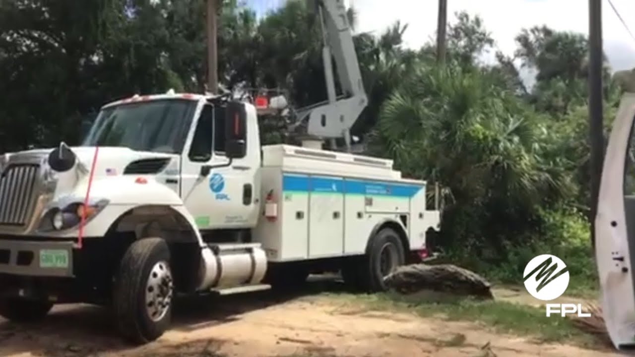 FPL working to restore power after Hurricane Irma - YouTube